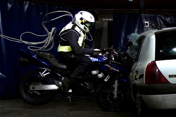 A virtual human at the service of two-wheeled motor vehicles
